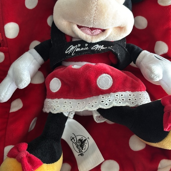 Disney | Toys | Disney Red And White Minnie Mouse Plush Backpack | Poshmark